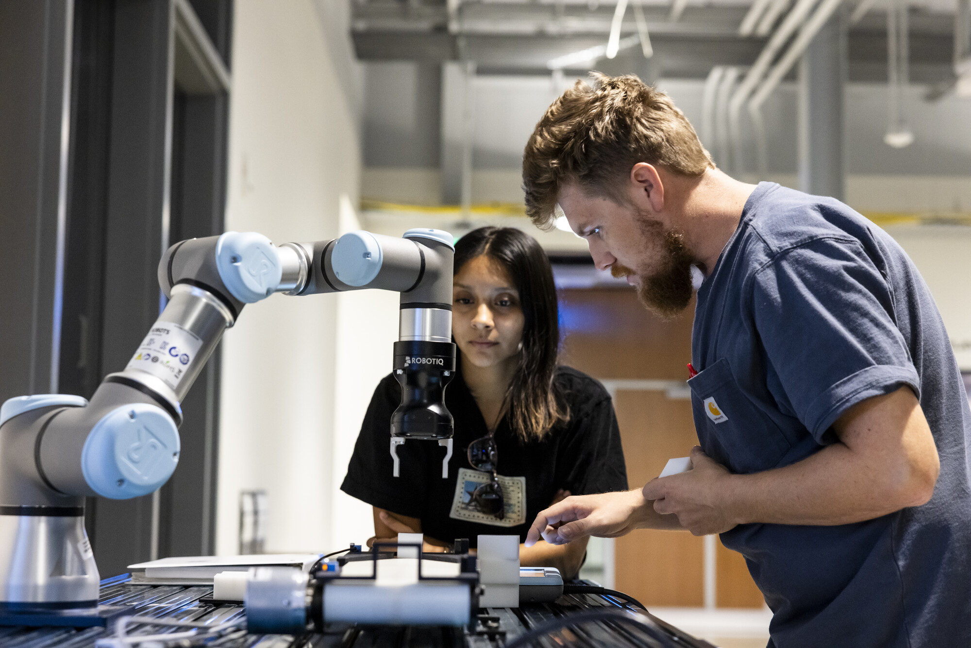 ACC’s Advanced Manufacturing Program Earns First-of-Its-Kind Industry Certification | ACC ...